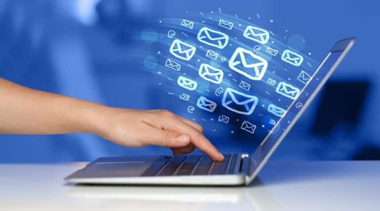 Comment écrire un mail de relance parfait ? - CitizenCall